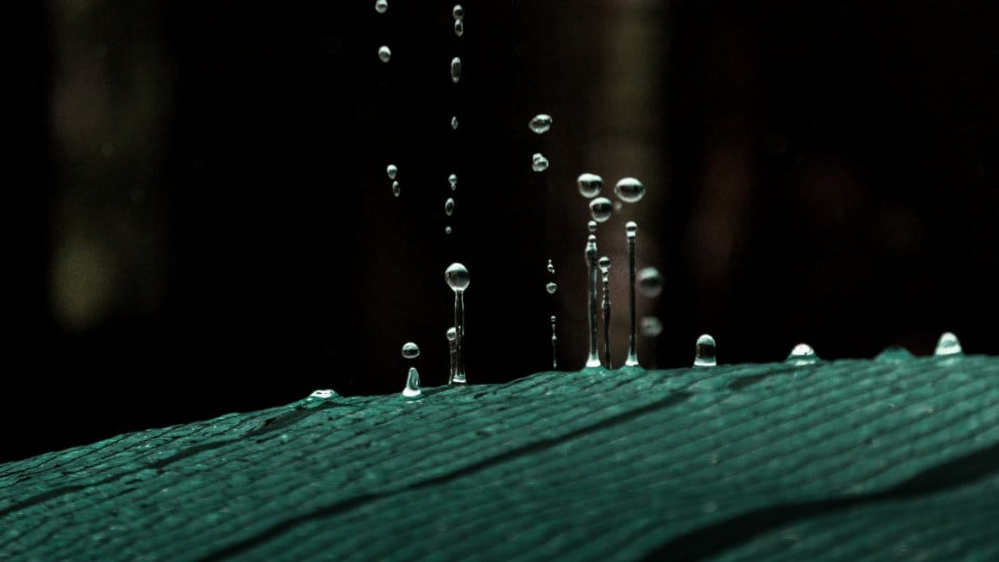 The Complete Guide To Water-Resistant Vs. Waterproof Fabrics ...